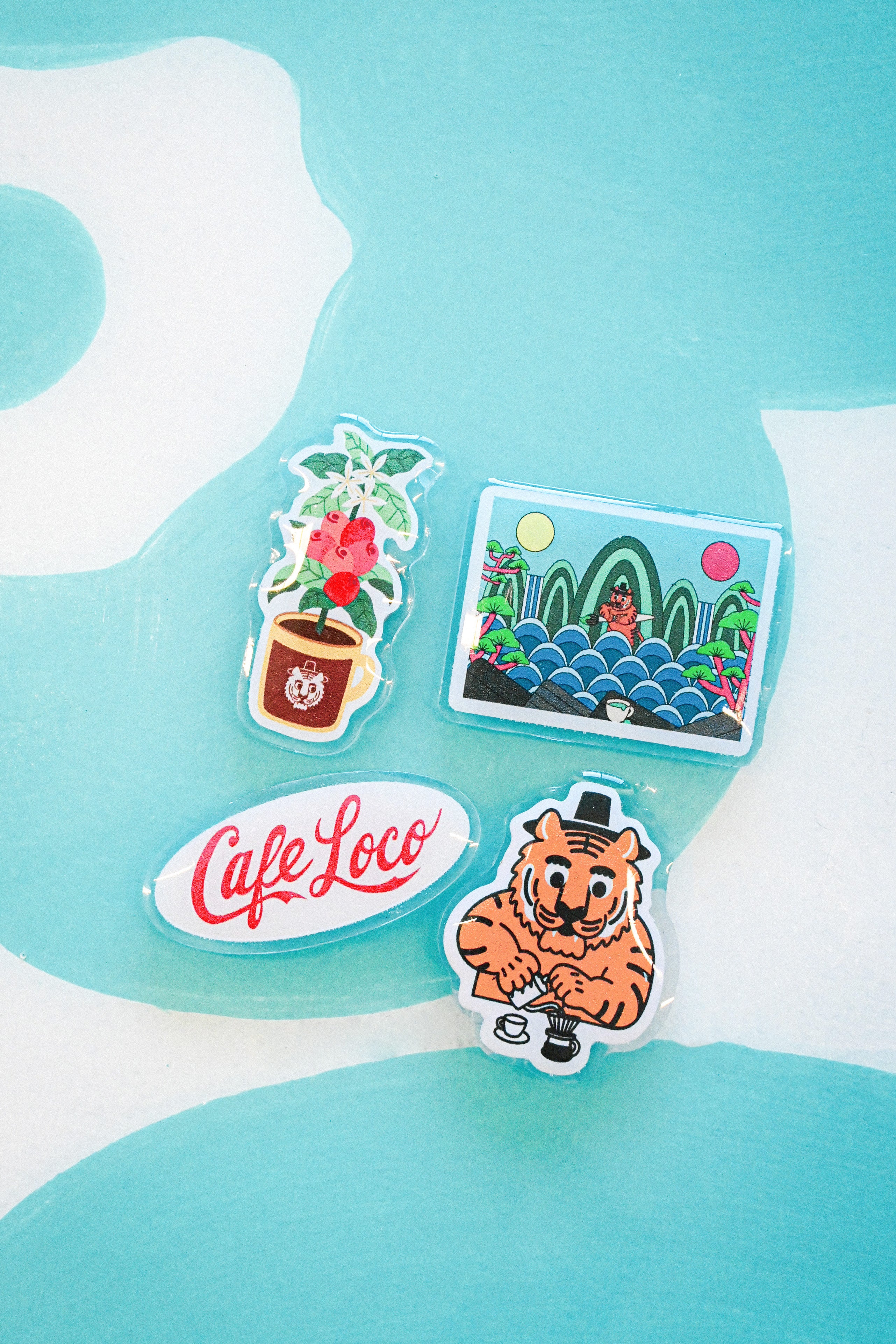 Pin de imán – Cafe Loco Coffee LAB